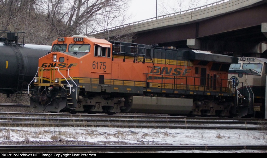 BNSF 6175